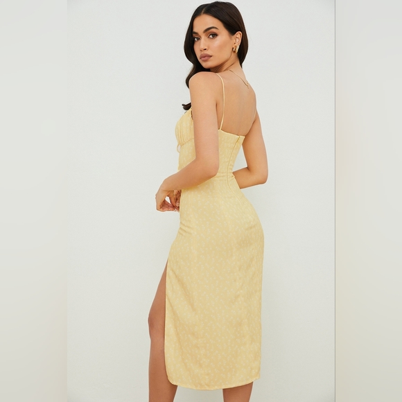 House of CB | Dresses | Yellow Floral Carina House Of Cb Large | Poshmark